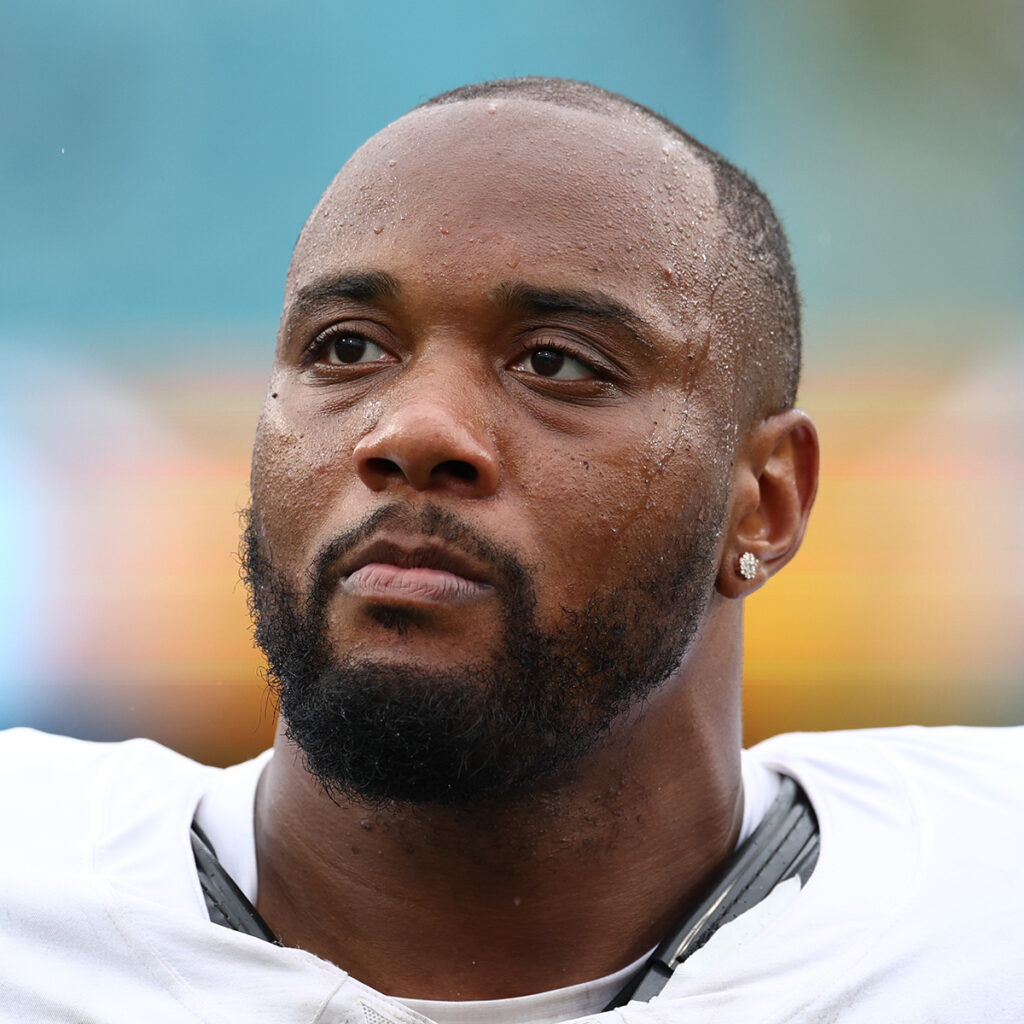 Colts Release DT Raekwon Davis