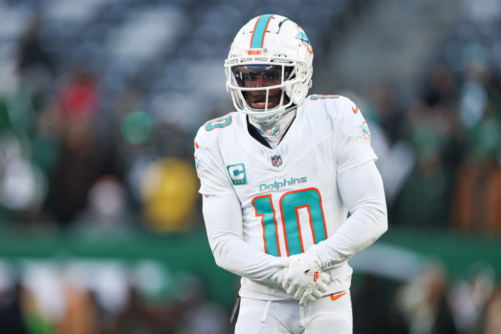 Mike McDaniel Addresses Tyreek Hill's Dolphins Future; Latest On Terron ...