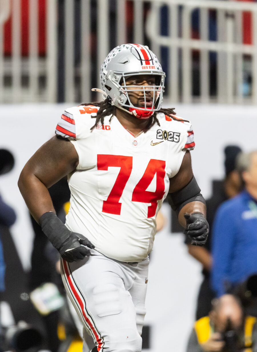 Chiefs Sign First-Round T Josh Simmons