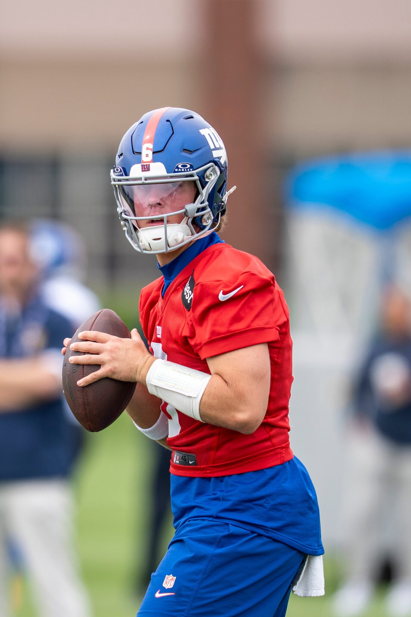 Giants Sign First-Round QB Jaxson Dart