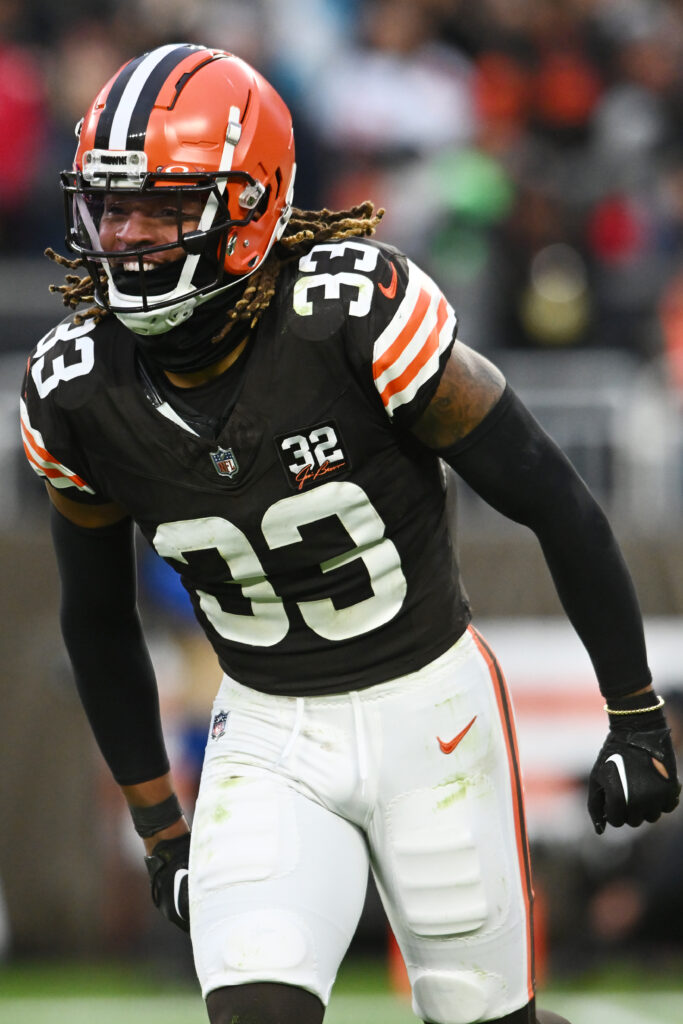 Browns S Ronnie Hickman Signs Second-Round RFA Tender
