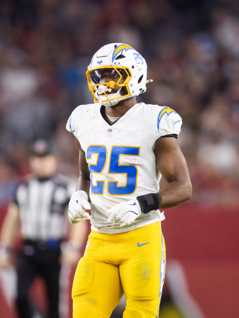 Daiyan Henley Full Go At Chargers' Camp; Junior Colson In Mix To Start