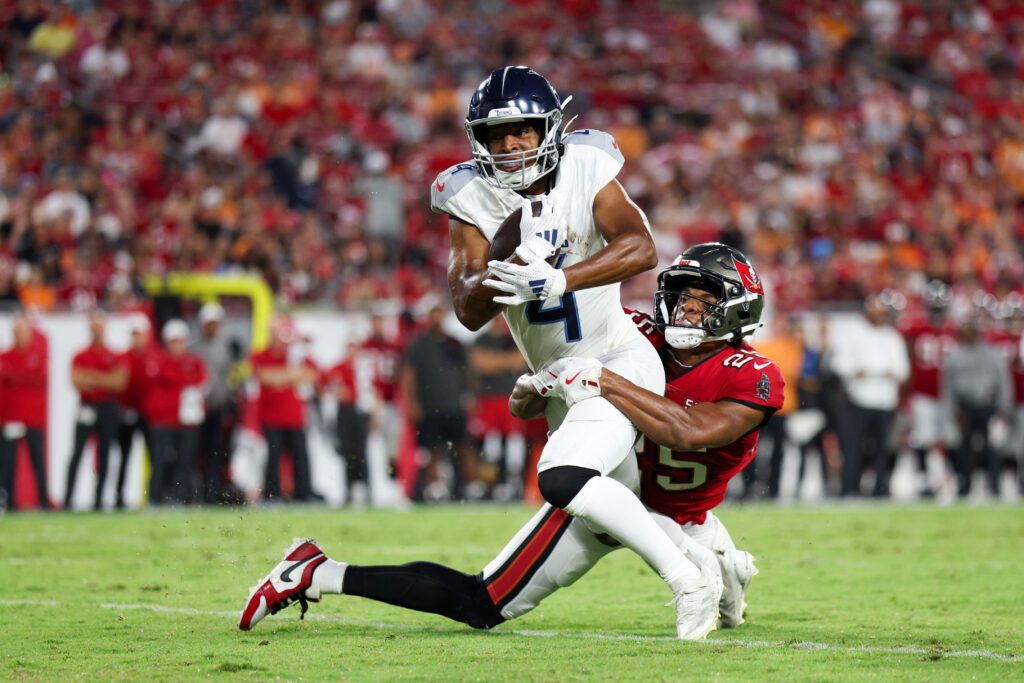Raiders Sign WR Tyler Lockett