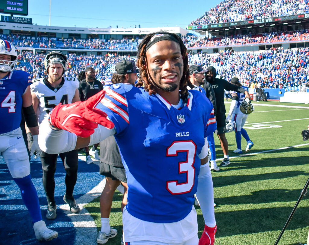Bills Re-Sign S Damar Hamlin