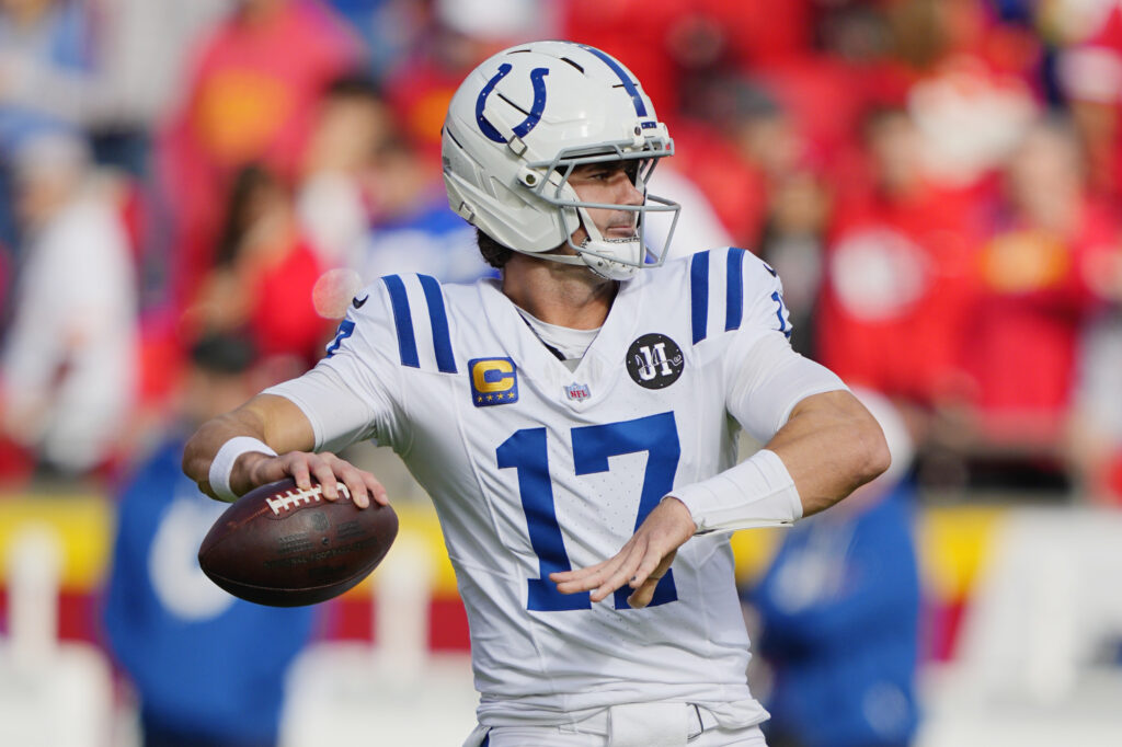 Colts Expected To Open Contract Talks With Daniel Jones, Jonathan ...