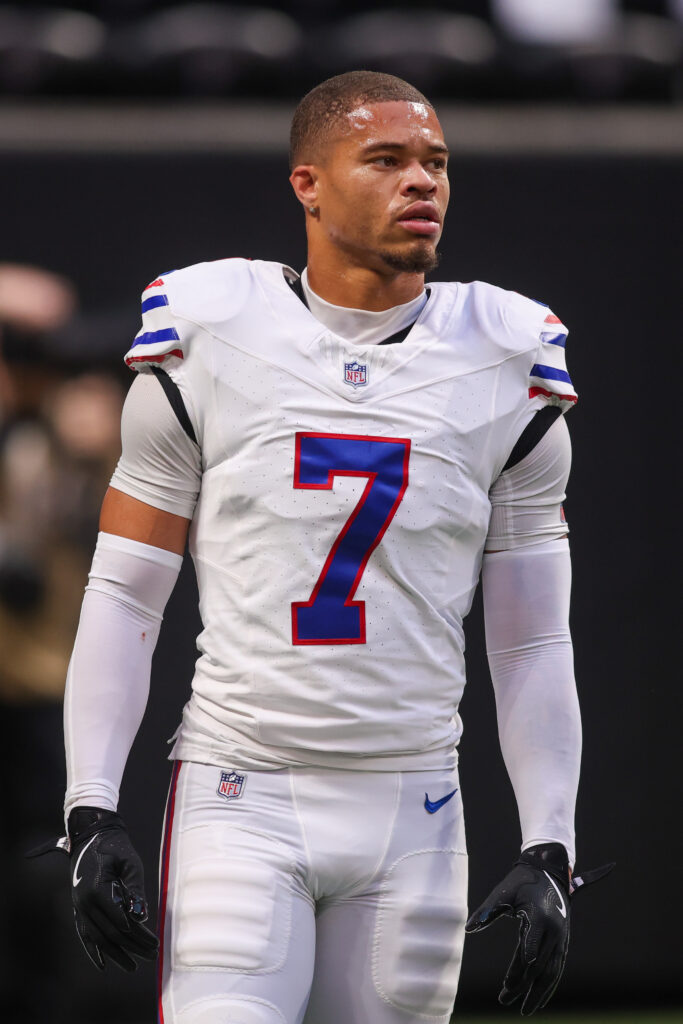 Raiders To Acquire CB Taron Johnson