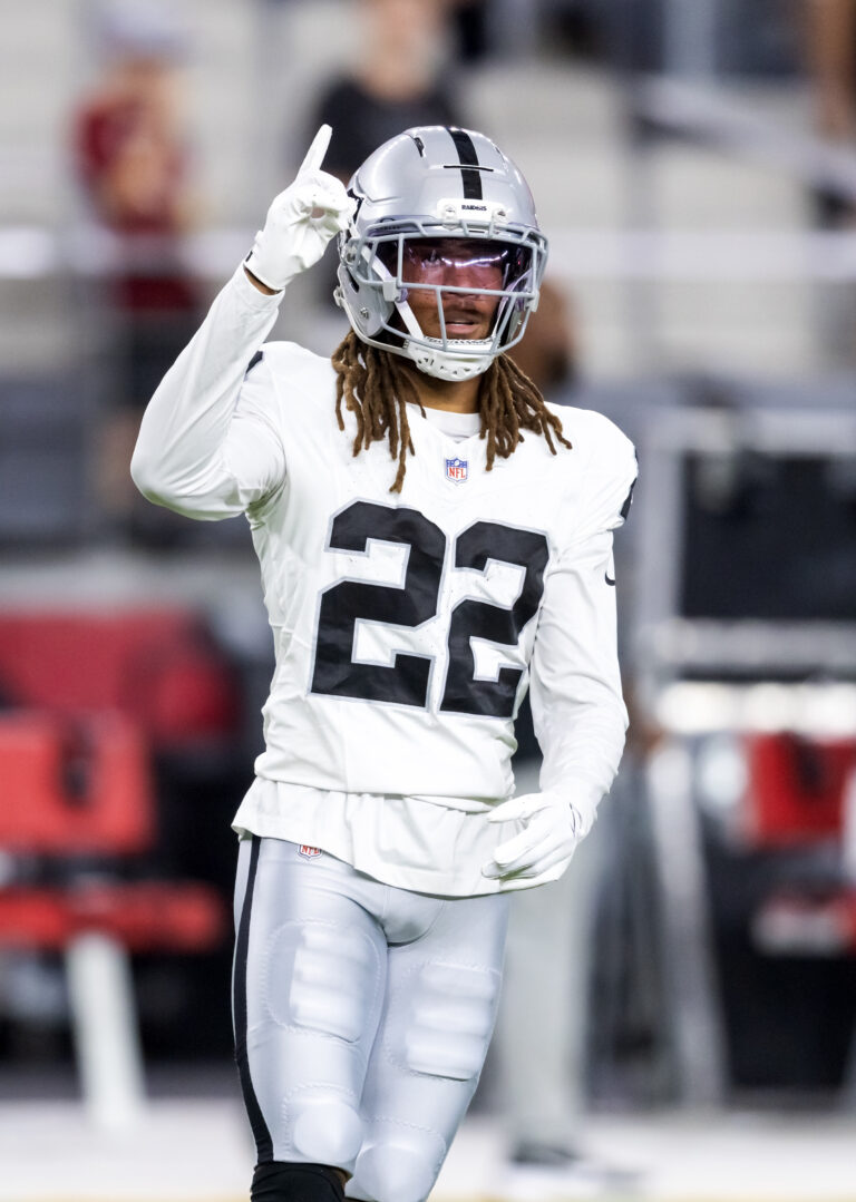 Raiders To Re-Sign Eric Stokes