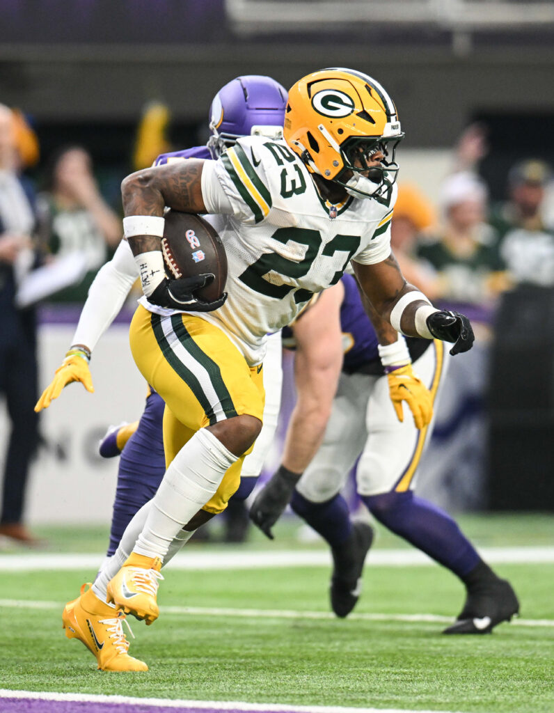 Seahawks To Sign RB Emanuel Wilson